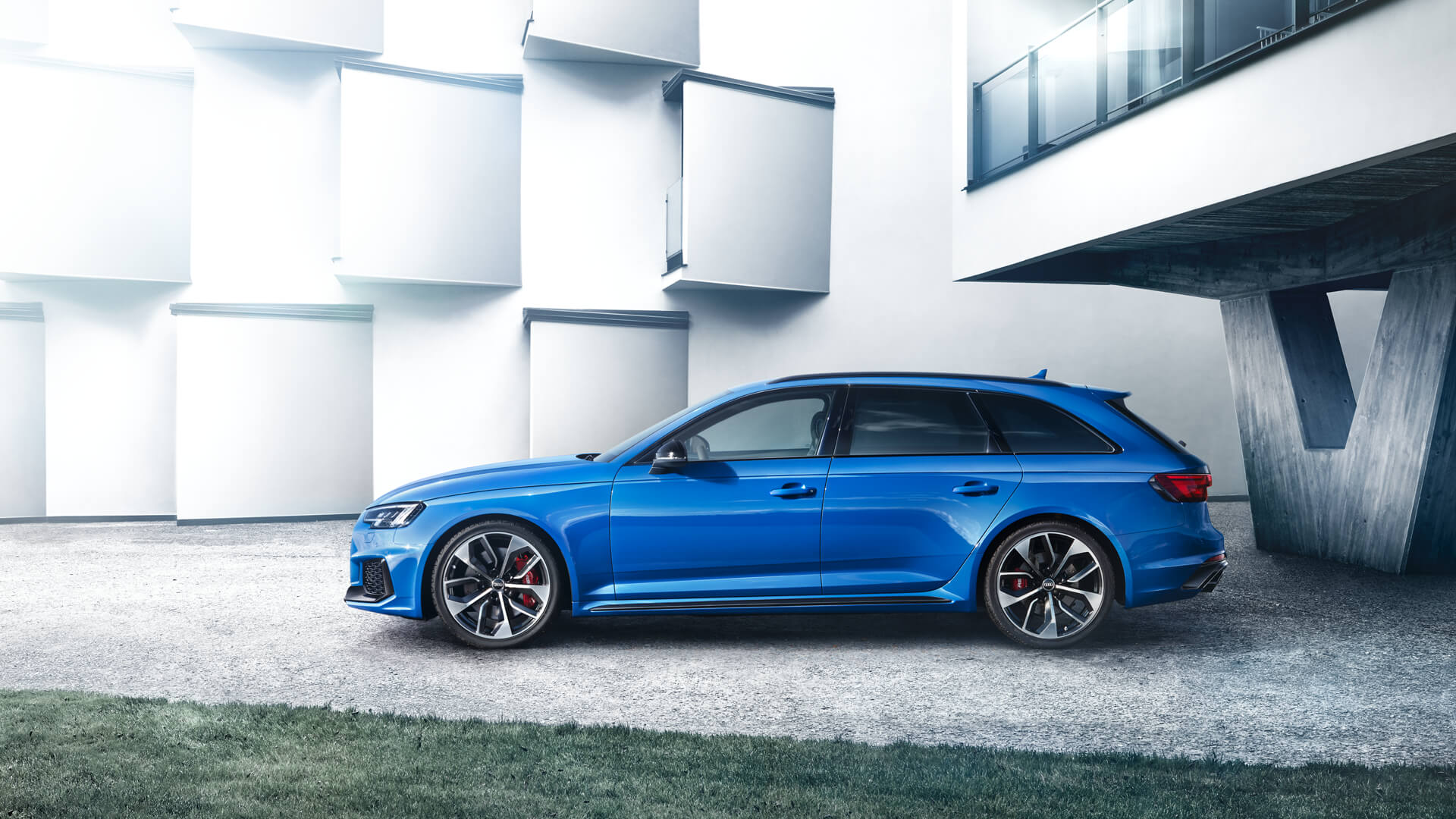 Ακούστε τον ήχο του Audi RS 4 Avant όταν «κρυώνει»…(video) | AutoExcellence